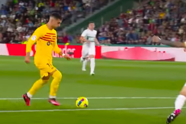 Tearful Depart of Ferran Torres in the Osasuna Match Adds to Barcelona ...